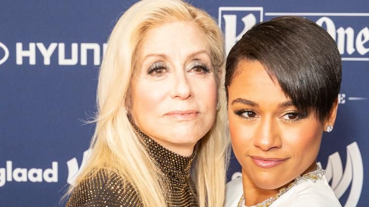 For World AIDS Day, 'Remember the Ribbon'